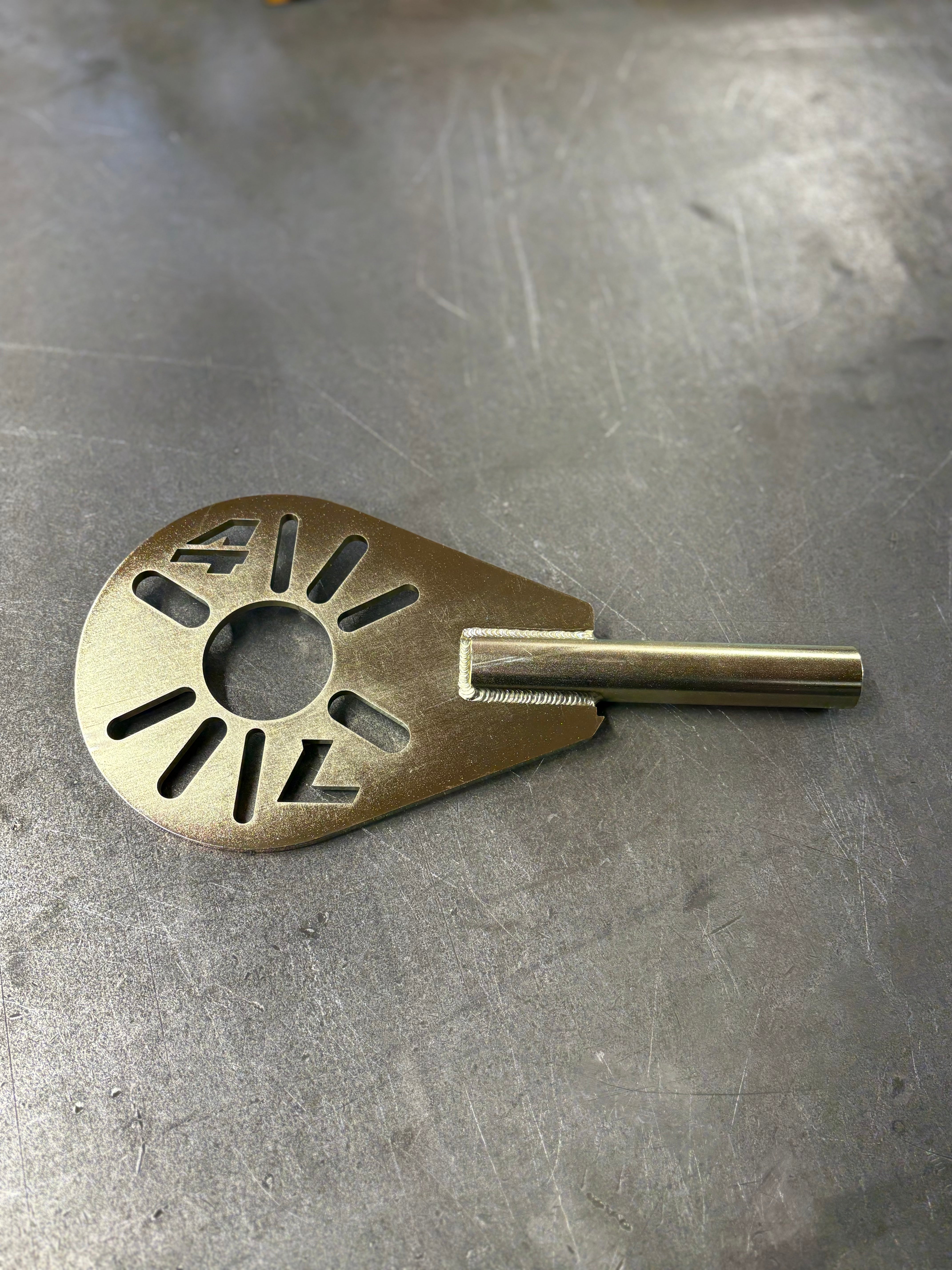 Small Universal Pinion Tool | Differential Yoke Holder by 4Link4WD
